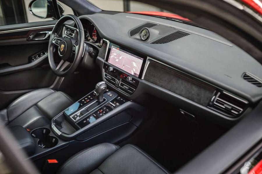 Sarkans Porsche Macan 2023 Kauņa, ar dzinēja tilpumu 1.98 L un nobraukumu 58 tūkst. km par 49999 €, foto 12 vietnē AUTOMOTO.COM.LV