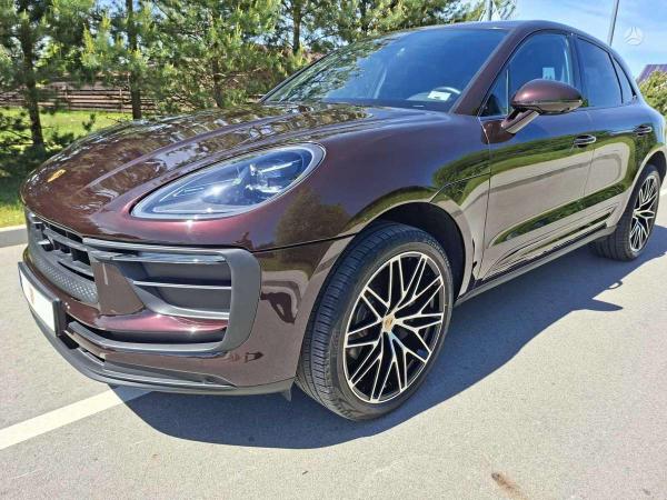 Red Porsche Macan 2023 in Klaipeda, with an engine capacity of 1.98 L and mileage of 14 thousand km for 45000 €, photo 4 on AUTOMOTO.COM.LV