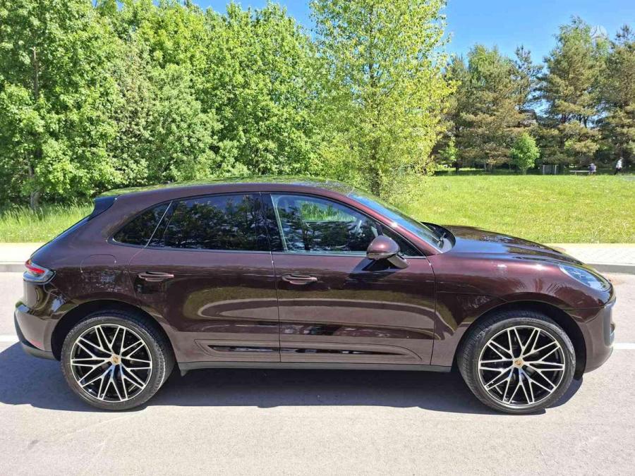 Sarkans Porsche Macan 2023 Klaipėda, ar dzinēja tilpumu 1.98 L un nobraukumu 14 tūkst. km par 45000 €, foto 12 vietnē AUTOMOTO.COM.LV