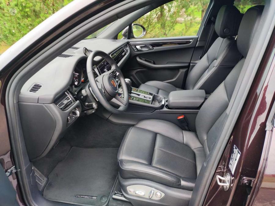 Sarkans Porsche Macan 2023 Klaipėda, ar dzinēja tilpumu 1.98 L un nobraukumu 14 tūkst. km par 45000 €, foto 17 vietnē AUTOMOTO.COM.LV