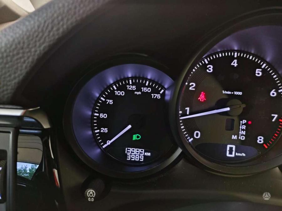 Sarkans Porsche Macan 2023 Klaipėda, ar dzinēja tilpumu 1.98 L un nobraukumu 14 tūkst. km par 45000 €, foto 18 vietnē AUTOMOTO.COM.LV