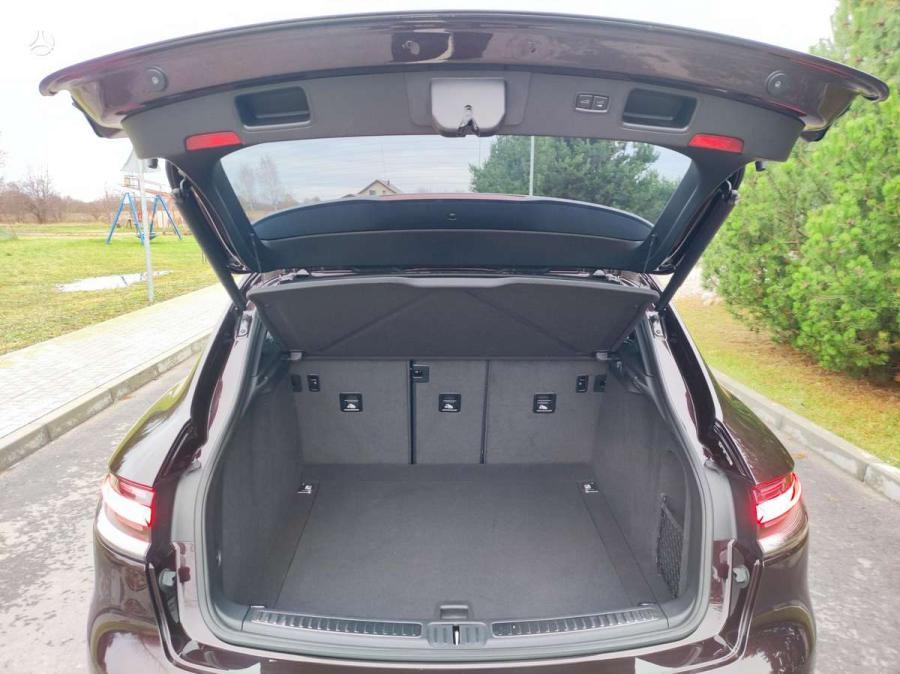 Sarkans Porsche Macan 2023 Klaipėda, ar dzinēja tilpumu 1.98 L un nobraukumu 14 tūkst. km par 45000 €, foto 23 vietnē AUTOMOTO.COM.LV
