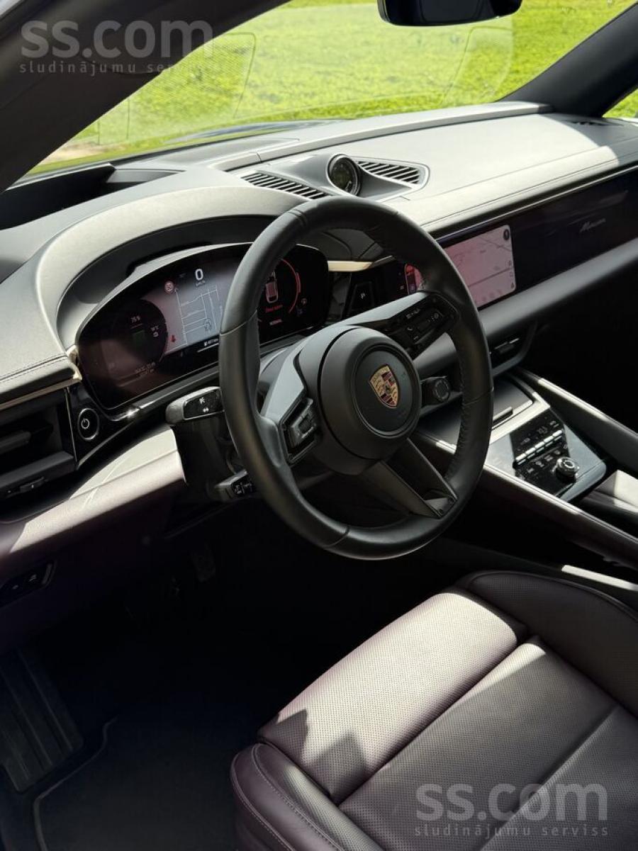 Sarkans Porsche Macan 2025 Rīga, ar dzinēja tilpumu 3.00 L un nobraukumu 32 tūkst. km par 87400 €, foto 7 vietnē AUTOMOTO.COM.LV