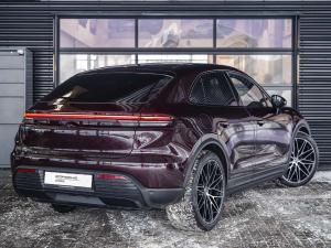 Sarkans Porsche Macan 2026 Viļņa, ar dzinēja tilpumu 0.00 L un nobraukumu 2 tūkst. km par 121223 €, foto 5 vietnē AUTOMOTO.COM.LV