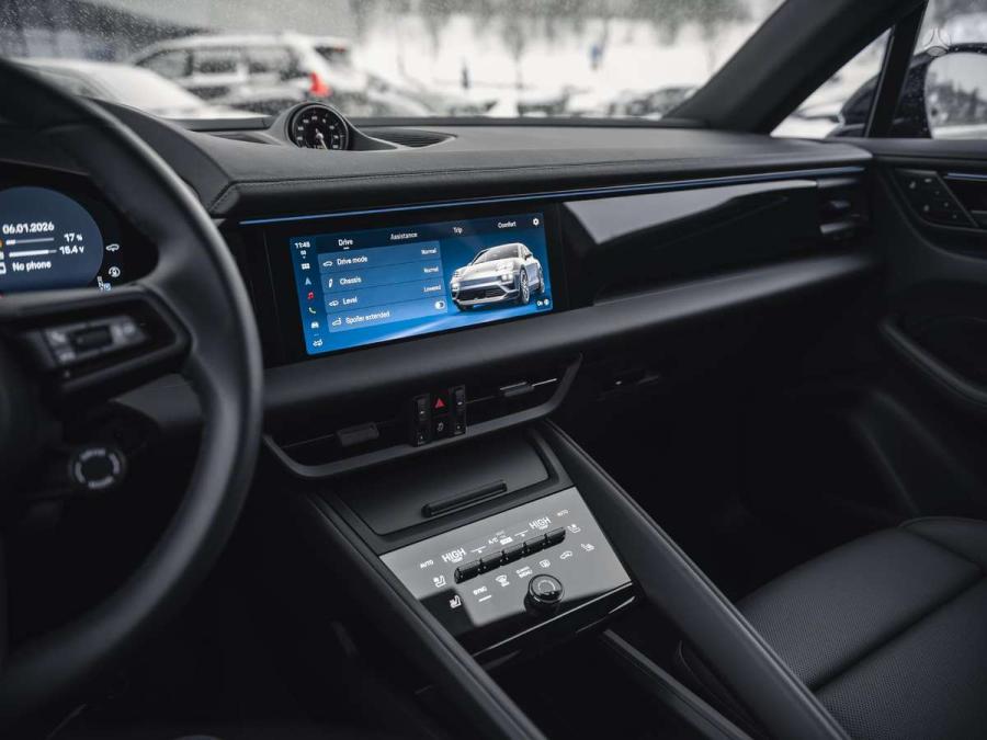 Sarkans Porsche Macan 2026 Viļņa, ar dzinēja tilpumu 0.00 L un nobraukumu 2 tūkst. km par 121223 €, foto 28 vietnē AUTOMOTO.COM.LV