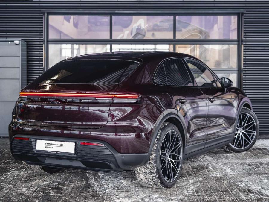 Sarkans Porsche Macan 2026 Viļņa, ar dzinēja tilpumu 0.00 L un nobraukumu 18 tūkst. km par 90917 €, foto 6 vietnē AUTOMOTO.COM.LV