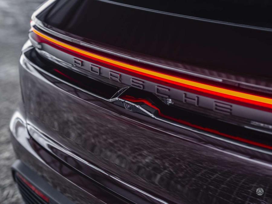 Sarkans Porsche Macan 2026 Viļņa, ar dzinēja tilpumu 0.00 L un nobraukumu 18 tūkst. km par 90917 €, foto 13 vietnē AUTOMOTO.COM.LV