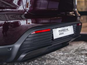 Sarkans Porsche Macan 2026 Viļņa, ar dzinēja tilpumu 0.00 L un nobraukumu 18 tūkst. km par 90917 €, foto 15 vietnē AUTOMOTO.COM.LV
