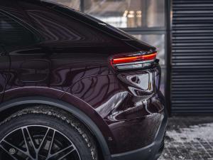 Sarkans Porsche Macan 2026 Viļņa, ar dzinēja tilpumu 0.00 L un nobraukumu 18 tūkst. km par 90917 €, foto 16 vietnē AUTOMOTO.COM.LV