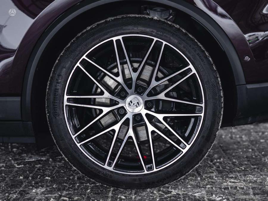 Sarkans Porsche Macan 2026 Viļņa, ar dzinēja tilpumu 0.00 L un nobraukumu 18 tūkst. km par 90917 €, foto 20 vietnē AUTOMOTO.COM.LV