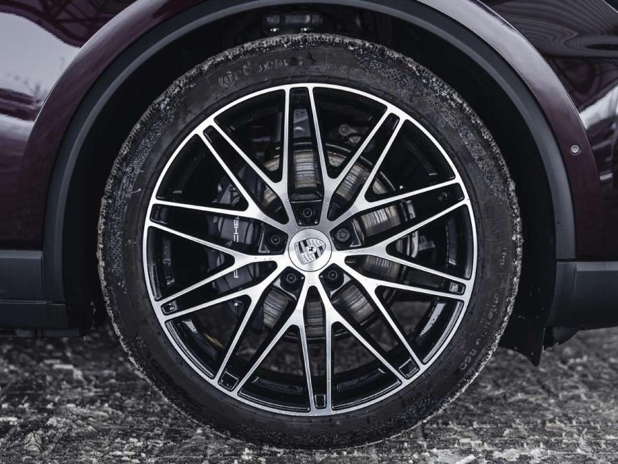 Sarkans Porsche Macan 2026 Viļņa, ar dzinēja tilpumu 0.00 L un nobraukumu 18 tūkst. km par 90917 €, foto 21 vietnē AUTOMOTO.COM.LV