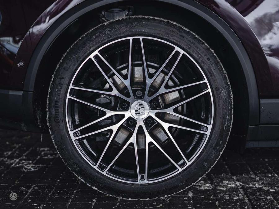 Sarkans Porsche Macan 2026 Viļņa, ar dzinēja tilpumu 0.00 L un nobraukumu 18 tūkst. km par 90917 €, foto 22 vietnē AUTOMOTO.COM.LV