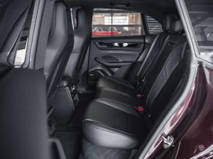 Sarkans Porsche Macan 2026 Viļņa, ar dzinēja tilpumu 0.00 L un nobraukumu 18 tūkst. km par 90917 €, foto 37 vietnē AUTOMOTO.COM.LV