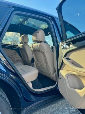 Porsche Macan 2020 in Tallinn, with an engine capacity of 2.00 L and mileage of 57 thousand km for 51000 €, photo 11 on AUTOMOTO.COM.LV