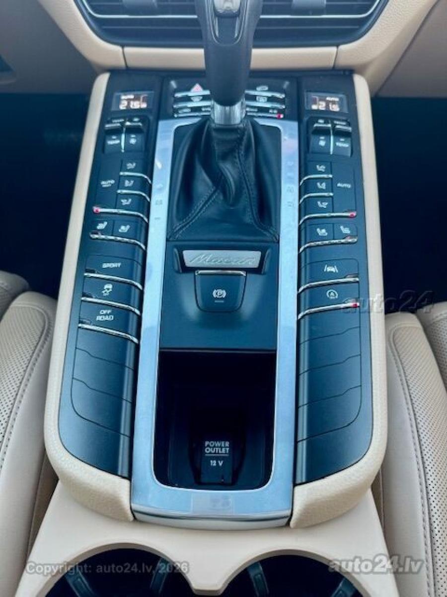 Porsche Macan 2020 in Tallinn, with an engine capacity of 2.00 L and mileage of 57 thousand km for 51000 €, photo 18 on AUTOMOTO.COM.LV