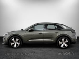 Porsche Macan 2024 in Tallinn, with an engine capacity of 0.00 L and mileage of 37 thousand km for 79900 €, photo 8 on AUTOMOTO.COM.LV