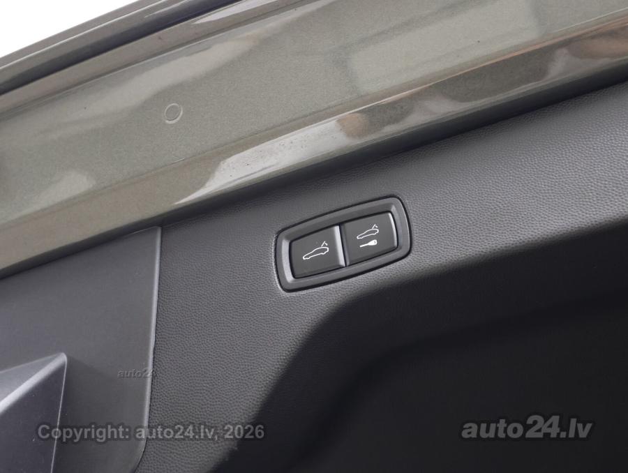 Porsche Macan 2024 in Tallinn, with an engine capacity of 0.00 L and mileage of 37 thousand km for 79900 €, photo 21 on AUTOMOTO.COM.LV