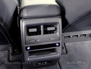 Porsche Macan 2024 in Tallinn, with an engine capacity of 0.00 L and mileage of 37 thousand km for 79900 €, photo 22 on AUTOMOTO.COM.LV