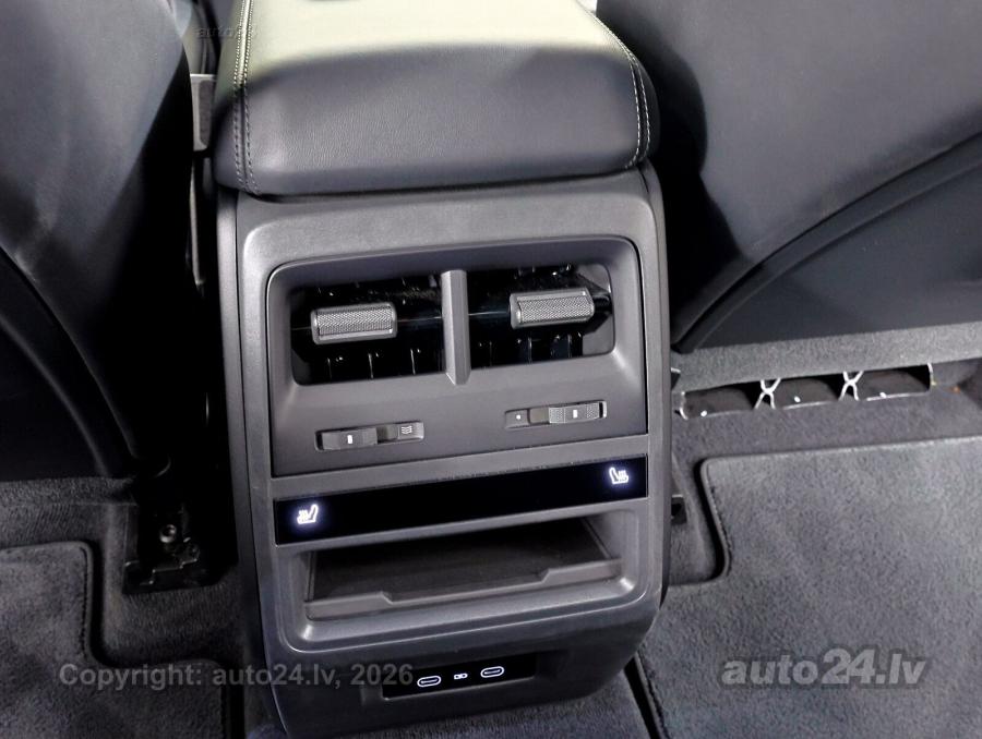 Porsche Macan 2024 in Tallinn, with an engine capacity of 0.00 L and mileage of 37 thousand km for 79900 €, photo 22 on AUTOMOTO.COM.LV