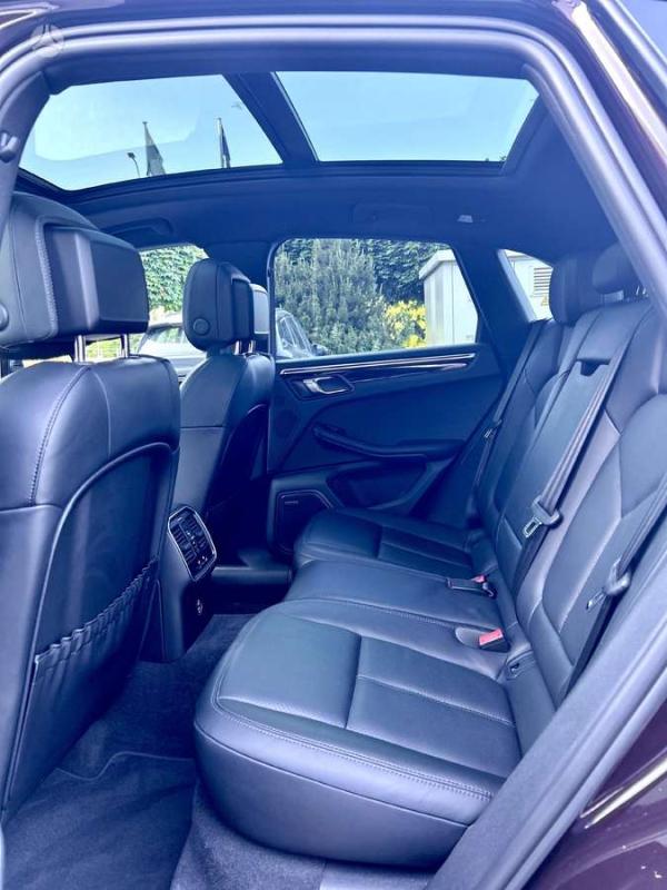 Violet Porsche Macan 2024 in Vilnius, with an engine capacity of 1.98 L and mileage of 21 thousand km for 55500 €, photo 11 on AUTOMOTO.COM.LV