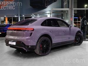 Violets Porsche Macan 2024 Rīga, ar dzinēja tilpumu 0.00 L un nobraukumu 35 tūkst. km par 105900 €, foto 4 vietnē AUTOMOTO.COM.LV
