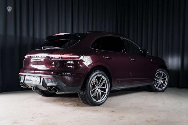 Violet Porsche Macan 2024 in Vilnius, with an engine capacity of 1.98 L and mileage of 30 thousand km for 52998 €, photo 7 on AUTOMOTO.COM.LV