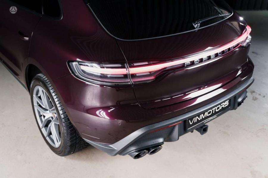 Violet Porsche Macan 2024 in Vilnius, with an engine capacity of 1.98 L and mileage of 30 thousand km for 52998 €, photo 10 on AUTOMOTO.COM.LV