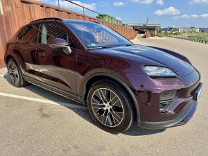Violets Porsche Macan 2025 Panevēža, ar dzinēja tilpumu 0.00 L un nobraukumu 20 tūkst. km par 79255 €, foto 3 vietnē AUTOMOTO.COM.LV