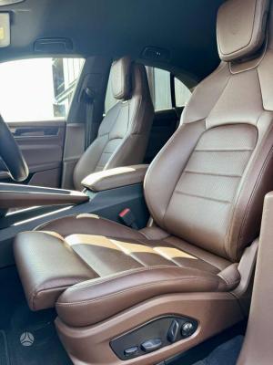 Violets Porsche Macan 2025 Panevēža, ar dzinēja tilpumu 0.00 L un nobraukumu 20 tūkst. km par 79255 €, foto 17 vietnē AUTOMOTO.COM.LV