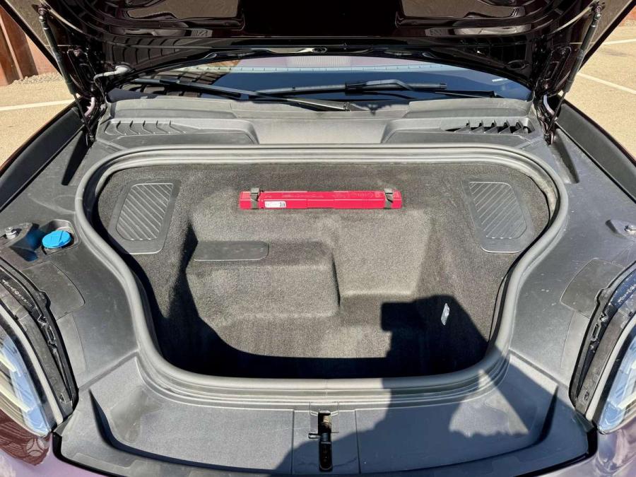 Violets Porsche Macan 2025 Panevēža, ar dzinēja tilpumu 0.00 L un nobraukumu 20 tūkst. km par 79255 €, foto 21 vietnē AUTOMOTO.COM.LV