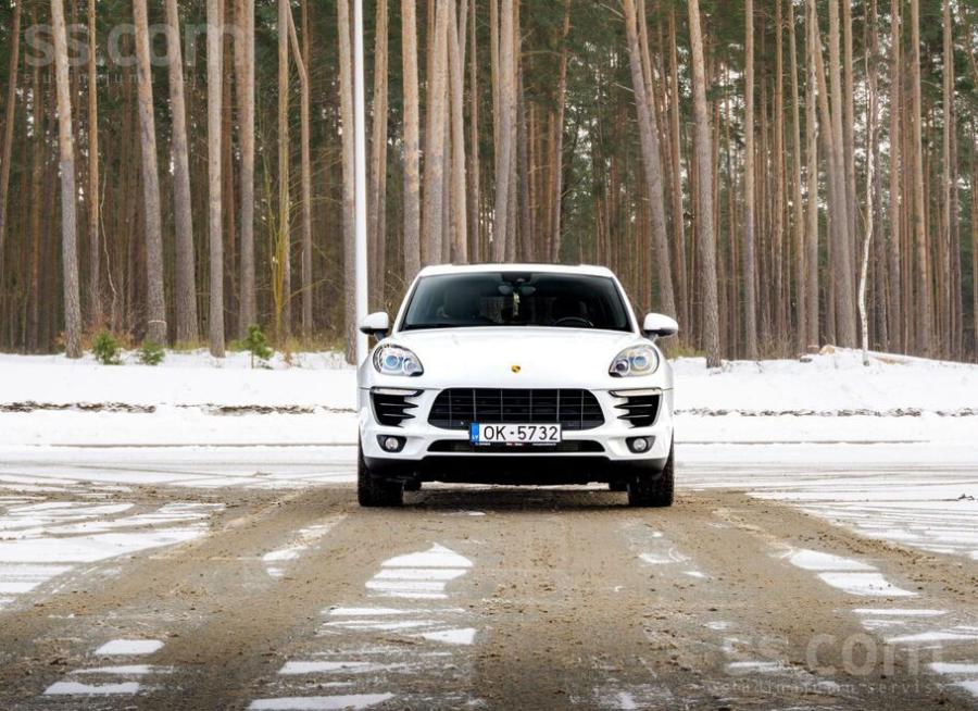 Balts Porsche Macan 2014 Rīga, ar dzinēja tilpumu 3.00 L un nobraukumu 295 tūkst. km par 22990 €, foto 3 vietnē AUTOMOTO.COM.LV