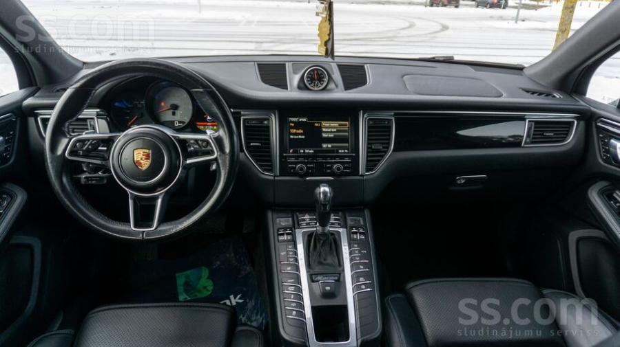 Balts Porsche Macan 2014 Rīga, ar dzinēja tilpumu 3.00 L un nobraukumu 295 tūkst. km par 22990 €, foto 11 vietnē AUTOMOTO.COM.LV