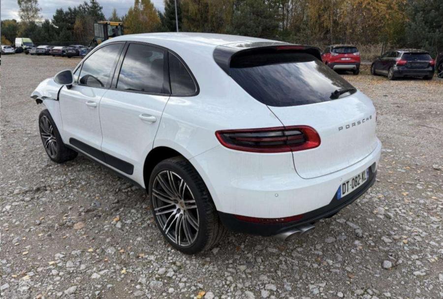 Balts Porsche Macan 2015 Kauņa, ar dzinēja tilpumu 2.97 L un nobraukumu 118 tūkst. km par 10900 €, foto 1 vietnē AUTOMOTO.COM.LV