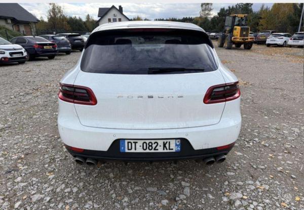 Balts Porsche Macan 2015 Kauņa, ar dzinēja tilpumu 2.97 L un nobraukumu 118 tūkst. km par 10900 €, foto 2 vietnē AUTOMOTO.COM.LV
