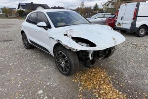 Balts Porsche Macan 2015 Kauņa, ar dzinēja tilpumu 2.97 L un nobraukumu 118 tūkst. km par 10900 €, foto 5 vietnē AUTOMOTO.COM.LV