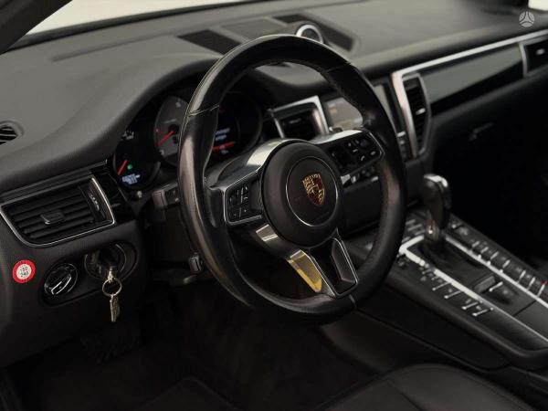 Balts Porsche Macan 2015 Viļņa, ar dzinēja tilpumu 3.00 L un nobraukumu 69 tūkst. km par 25650 €, foto 9 vietnē AUTOMOTO.COM.LV