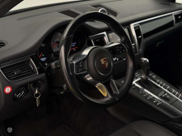 Balts Porsche Macan 2015 Viļņa, ar dzinēja tilpumu 3.00 L un nobraukumu 69 tūkst. km par 24500 €, foto 9 vietnē AUTOMOTO.COM.LV