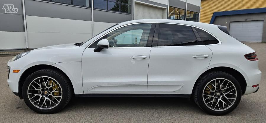 White Porsche Macan 2015 in Kaunas, with an engine capacity of 3.00 L and mileage of 315 thousand km for 16500 €, photo 8 on AUTOMOTO.COM.LV