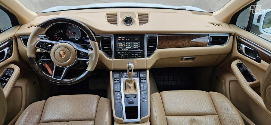 White Porsche Macan 2015 in Kaunas, with an engine capacity of 3.00 L and mileage of 315 thousand km for 16500 €, photo 15 on AUTOMOTO.COM.LV