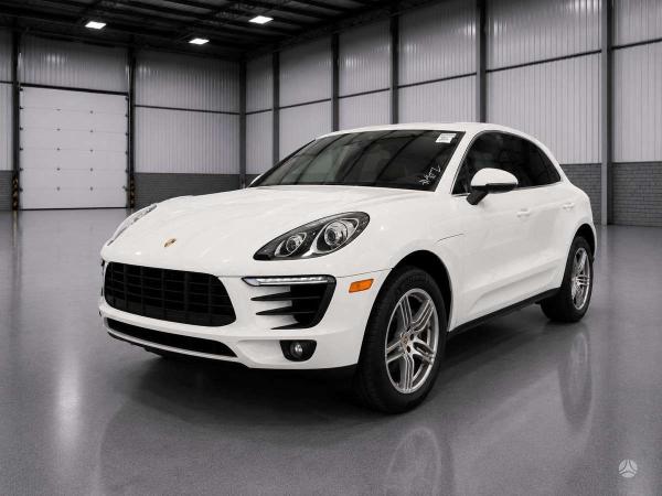 White Porsche Macan 2015 in Ukmerge, with an engine capacity of 3.00 L and mileage of 231 thousand km for 13100 €, photo 1 on AUTOMOTO.COM.LV