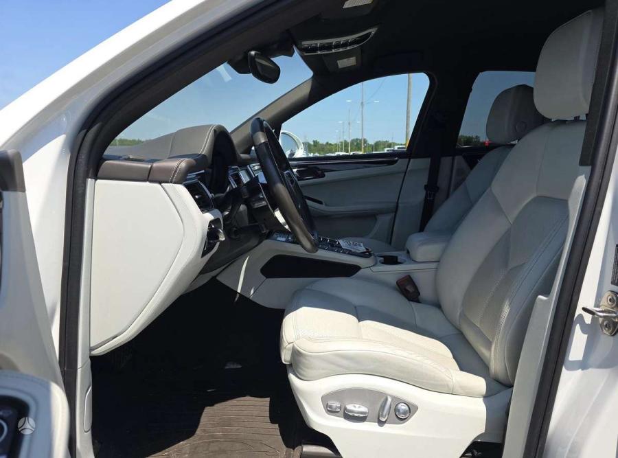 Balts Porsche Macan 2015 Ukmergė, ar dzinēja tilpumu 3.00 L un nobraukumu 231 tūkst. km par 13100 €, foto 11 vietnē AUTOMOTO.COM.LV