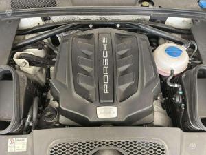 Balts Porsche Macan 2015 Ukmergė, ar dzinēja tilpumu 3.00 L un nobraukumu 231 tūkst. km par 11500 €, foto 19 vietnē AUTOMOTO.COM.LV