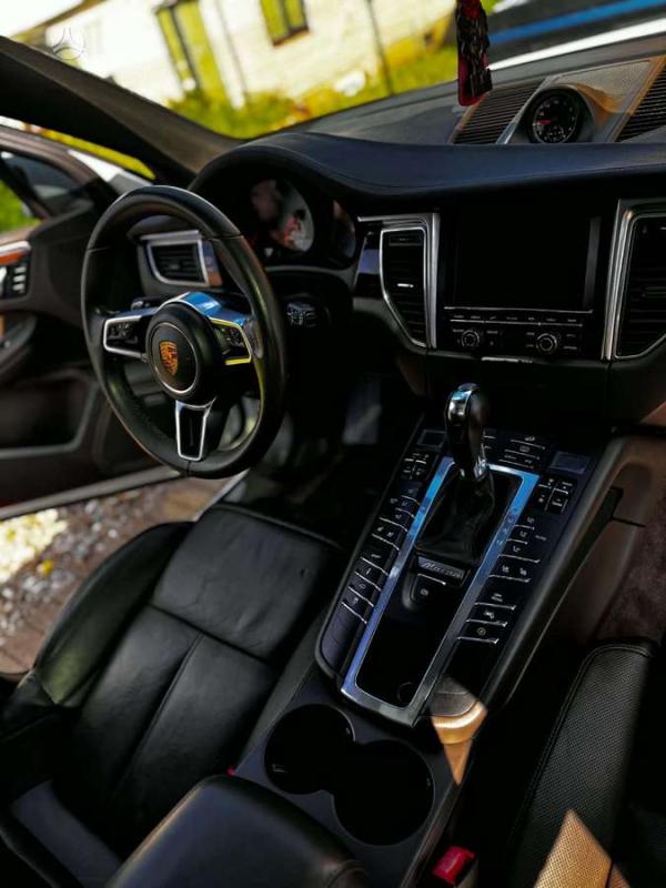 Порше Масан 2015 в Вевис на AUTOMOTO.COM.LV Белый Порше Масан 2015 в Вевис, объемом двигателя 3.00 л и пробегом 177 тыс. км за 12500 €, фото 10 на AUTOMOTO.COM.LV