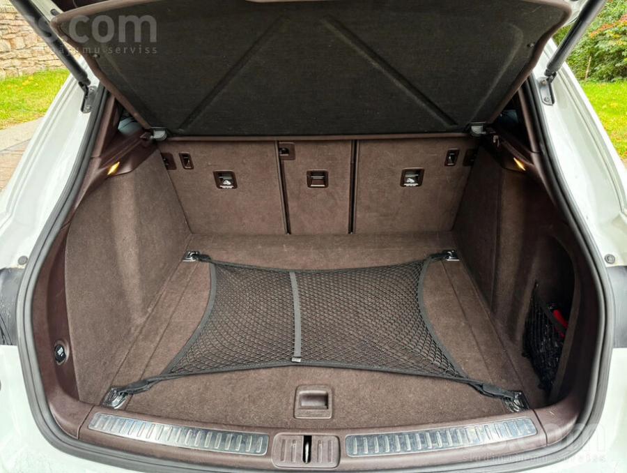 Balts Porsche Macan 2015 Rīga, ar dzinēja tilpumu 3.00 L un nobraukumu 207 tūkst. km par 20700 €, foto 13 vietnē AUTOMOTO.COM.LV