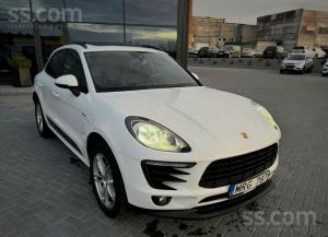 White Porsche Macan 2016 in Telschi, with an engine capacity of 3.00 L and mileage of 216 thousand km for 23899 €, photo  on AUTOMOTO.COM.LV