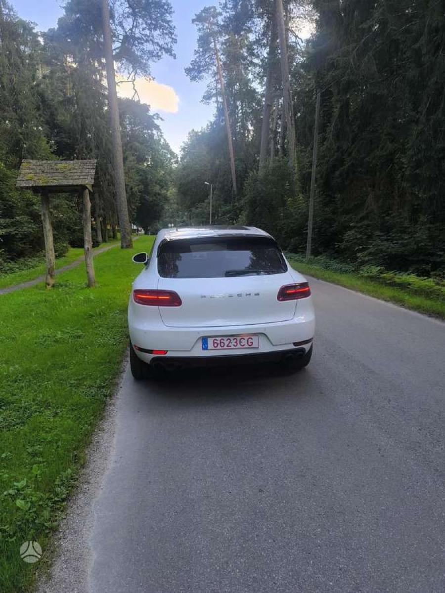 Balts Porsche Macan 2016 Raseiniai, ar dzinēja tilpumu 3.00 L un nobraukumu 188 tūkst. km par 18000 €, foto 2 vietnē AUTOMOTO.COM.LV