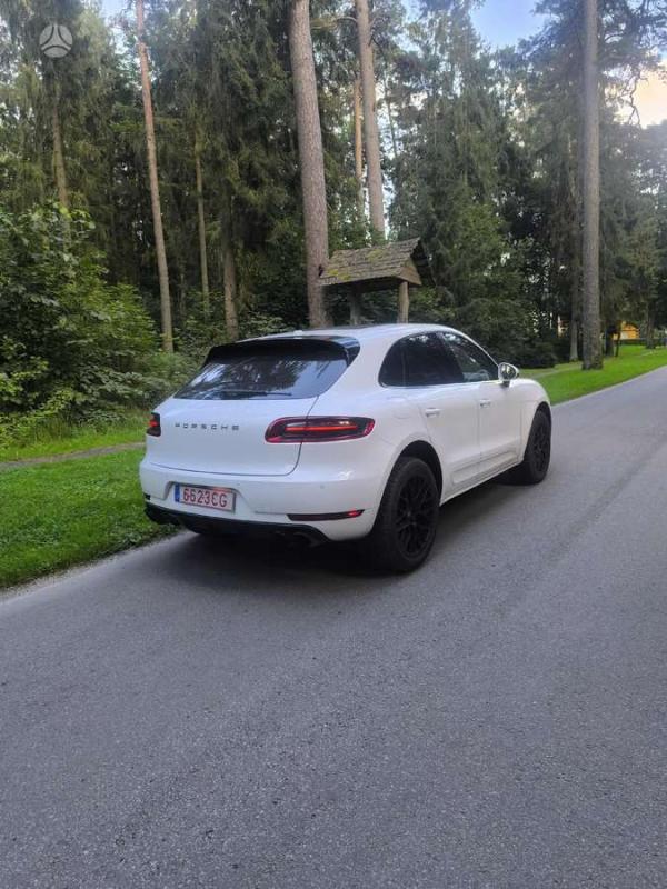 Balts Porsche Macan 2016 Raseiniai, ar dzinēja tilpumu 3.00 L un nobraukumu 188 tūkst. km par 18000 €, foto 3 vietnē AUTOMOTO.COM.LV
