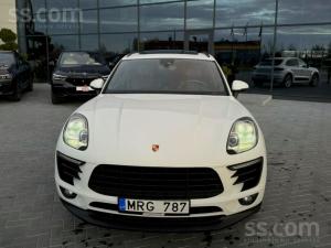 White Porsche Macan 2016 in Telschi, with an engine capacity of 3.00 L and mileage of 216 thousand km for 23899 €, photo 3 on AUTOMOTO.COM.LV