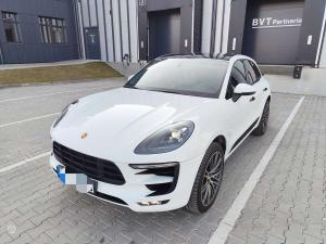 White Porsche Macan 2016 in Vilnius, with an engine capacity of 3.00 L and mileage of 112 thousand km for 24950 €, photo 7 on AUTOMOTO.COM.LV