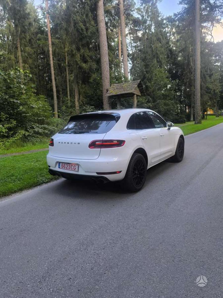Balts Porsche Macan 2016 Šauļi, ar dzinēja tilpumu 3.00 L un nobraukumu 195 tūkst. km par 16500 €, foto 5 vietnē AUTOMOTO.COM.LV